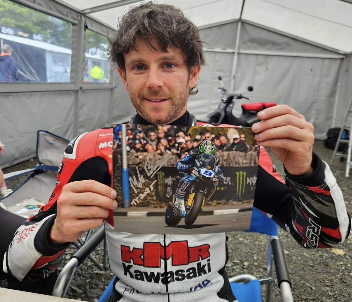 Mike Browne 10 x 8 St Ninians 2025 Autographed Photograph – Extreme-AG.com