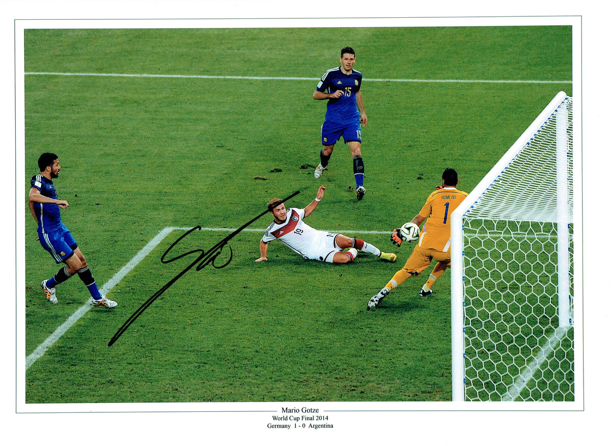 Mario Gotze - Germany - 16 x 12 Autographed Picture – Extreme-AG.com